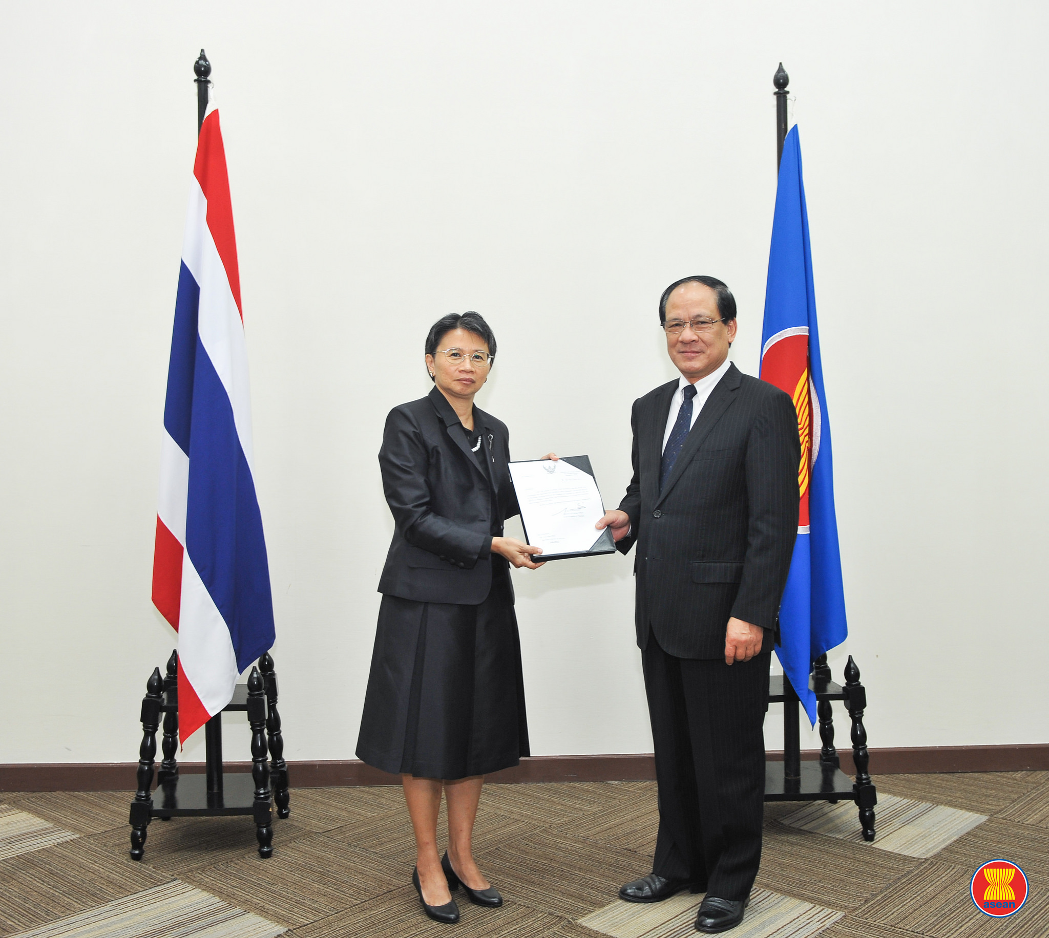 Sec-Gen of ASEAN welcomes new Thailand Permanent Representative - ASEAN ...