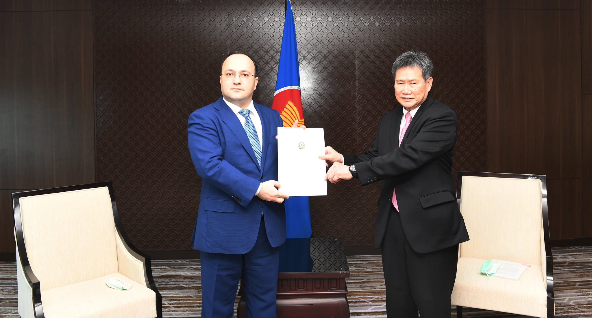 Ambassador of the Republic of Azerbaijan to ASEAN presents credentials ...