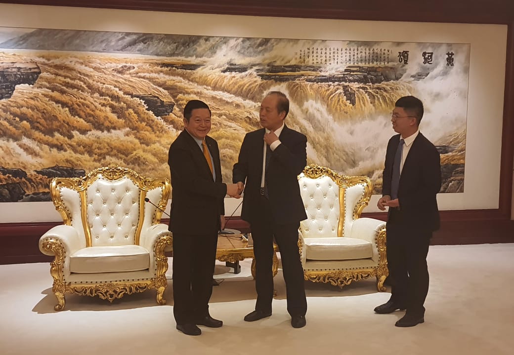 Secretary-General of ASEAN meets with Member of Standing Committee of ...