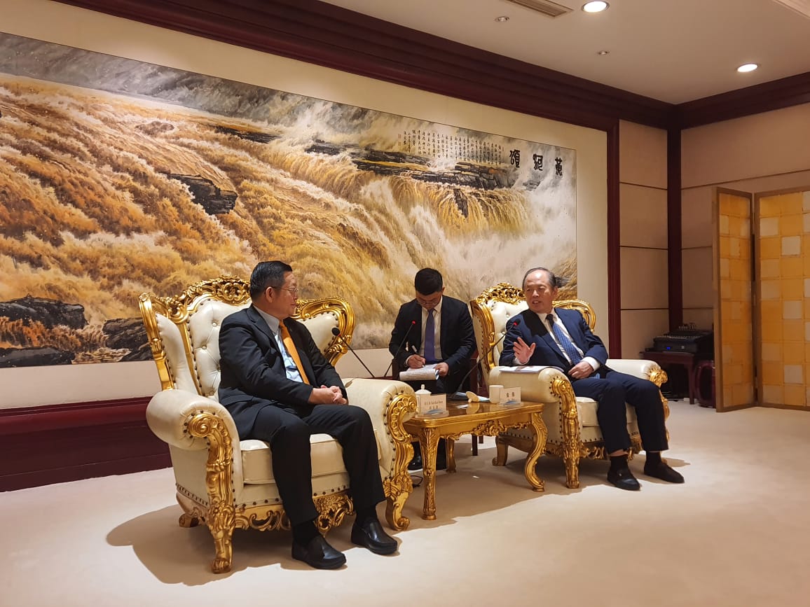 Secretary-General of ASEAN meets with Member of Standing Committee of ...