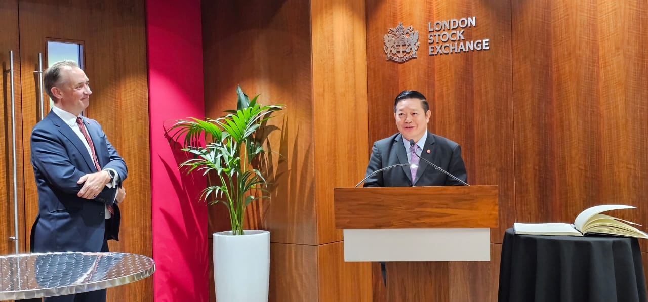 Secretary-General of ASEAN opens trading day at London Stock Exchange ...