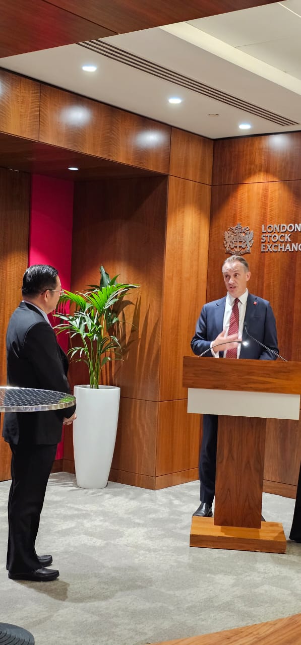 Secretary-General of ASEAN opens trading day at London Stock Exchange ...