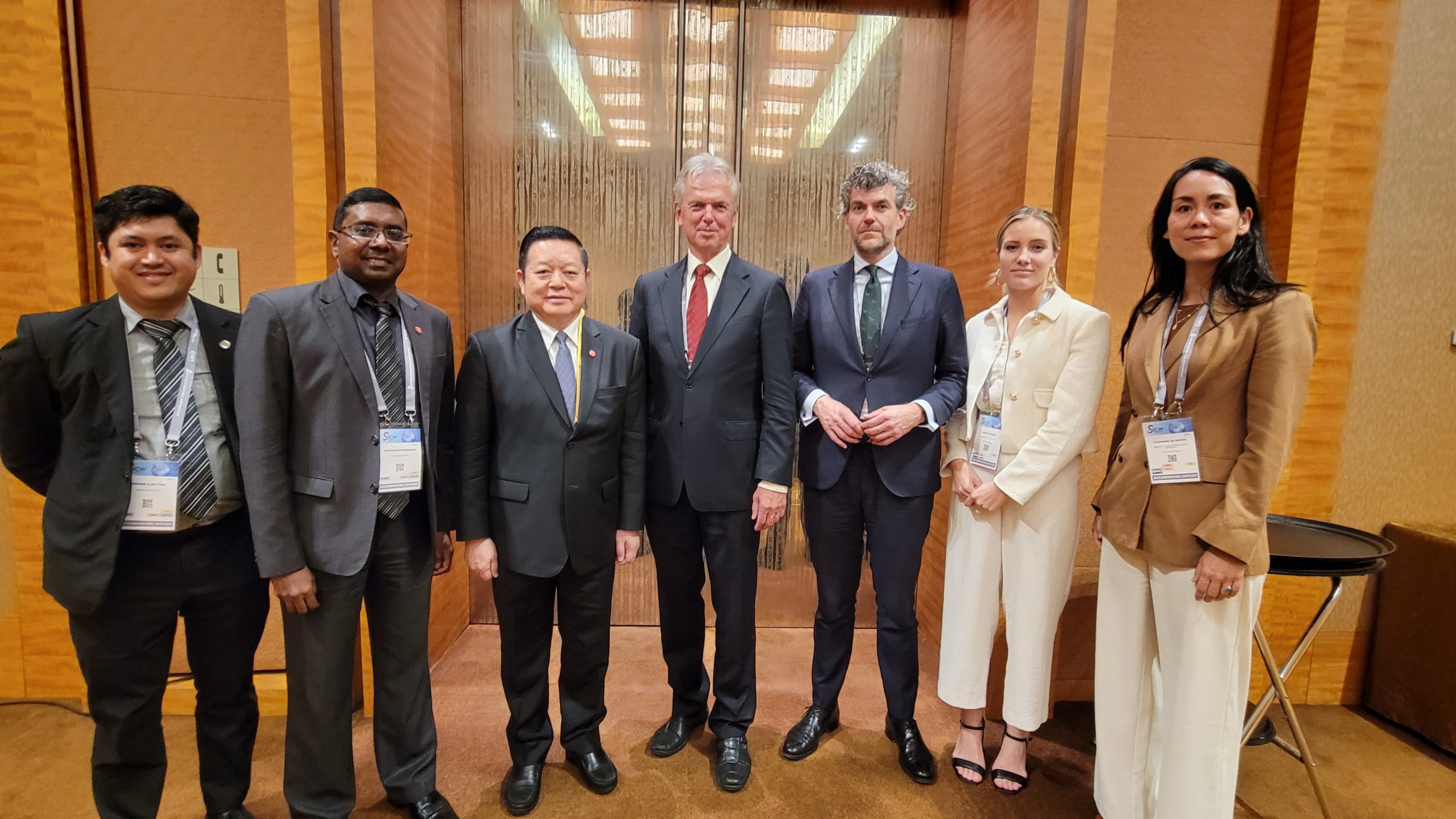 Secretary-General of ASEAN holds discussions with the Dutch Ambassador ...