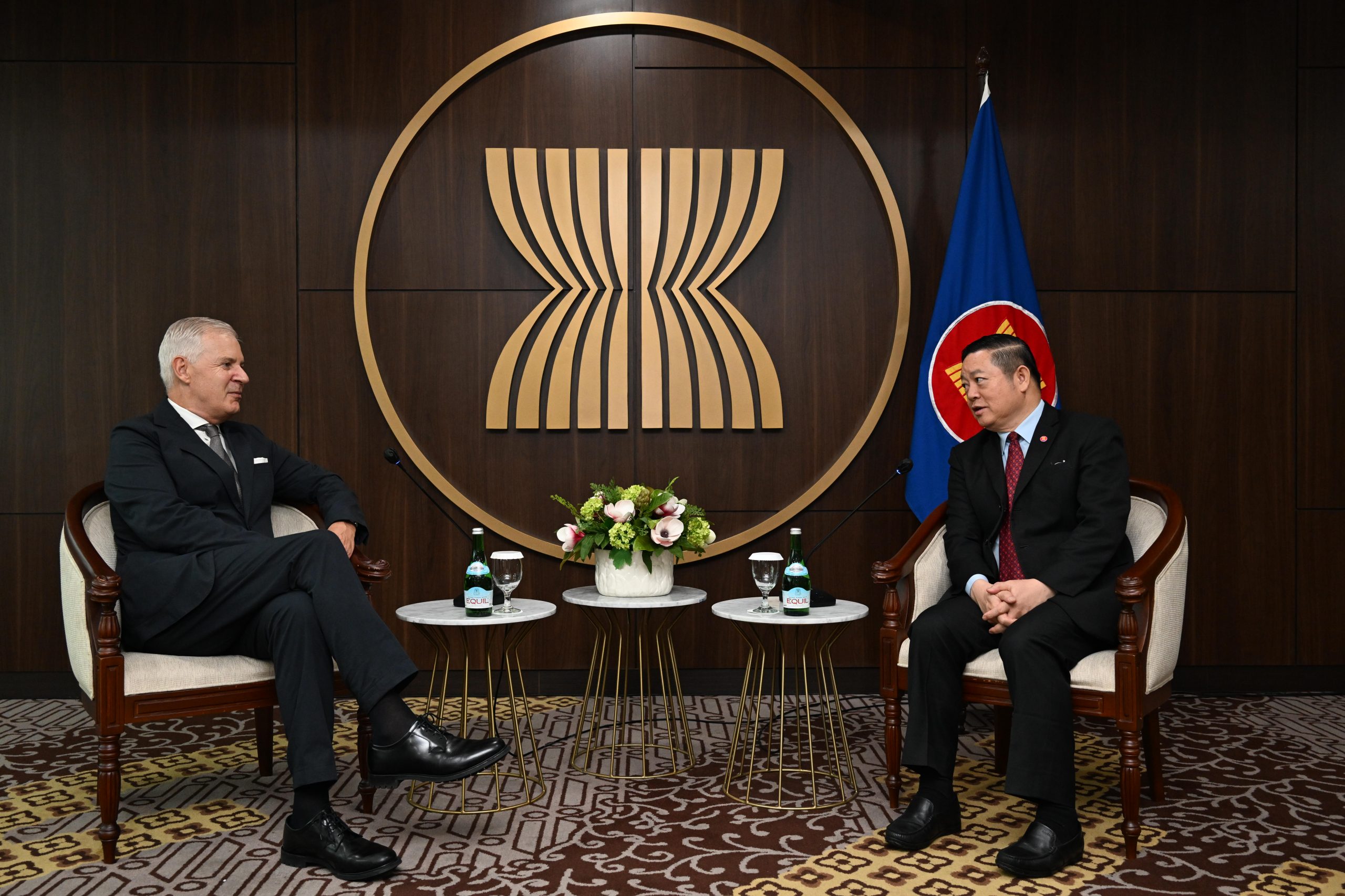 Secretary-General of ASEAN meets with Secretary General of ...