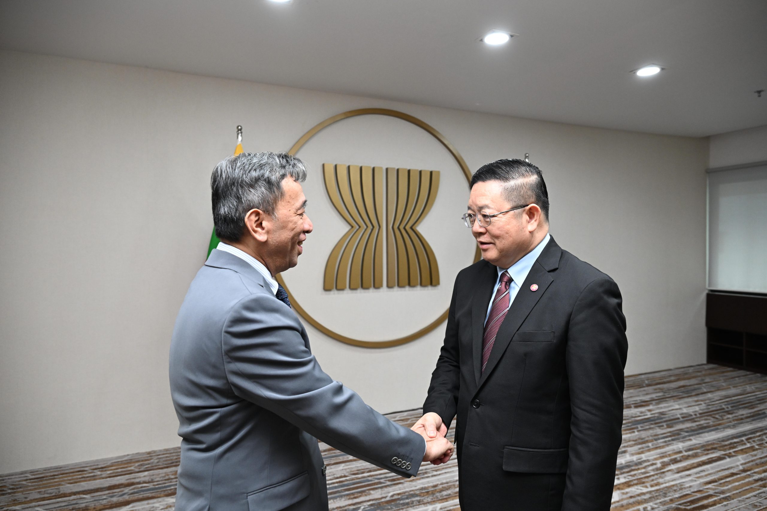Secretary General Of Asean Meets With Permanent Representative Of