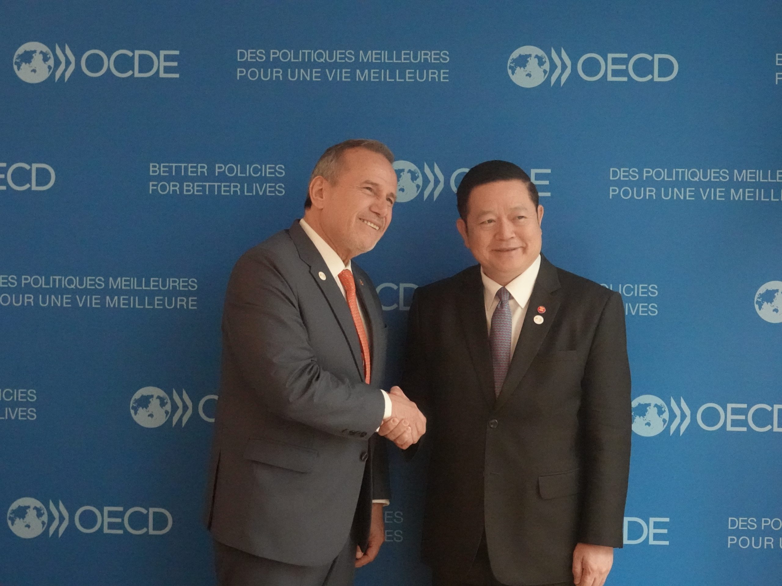 Secretary-General of ASEAN meets with the Minister of Foreign Affairs ...