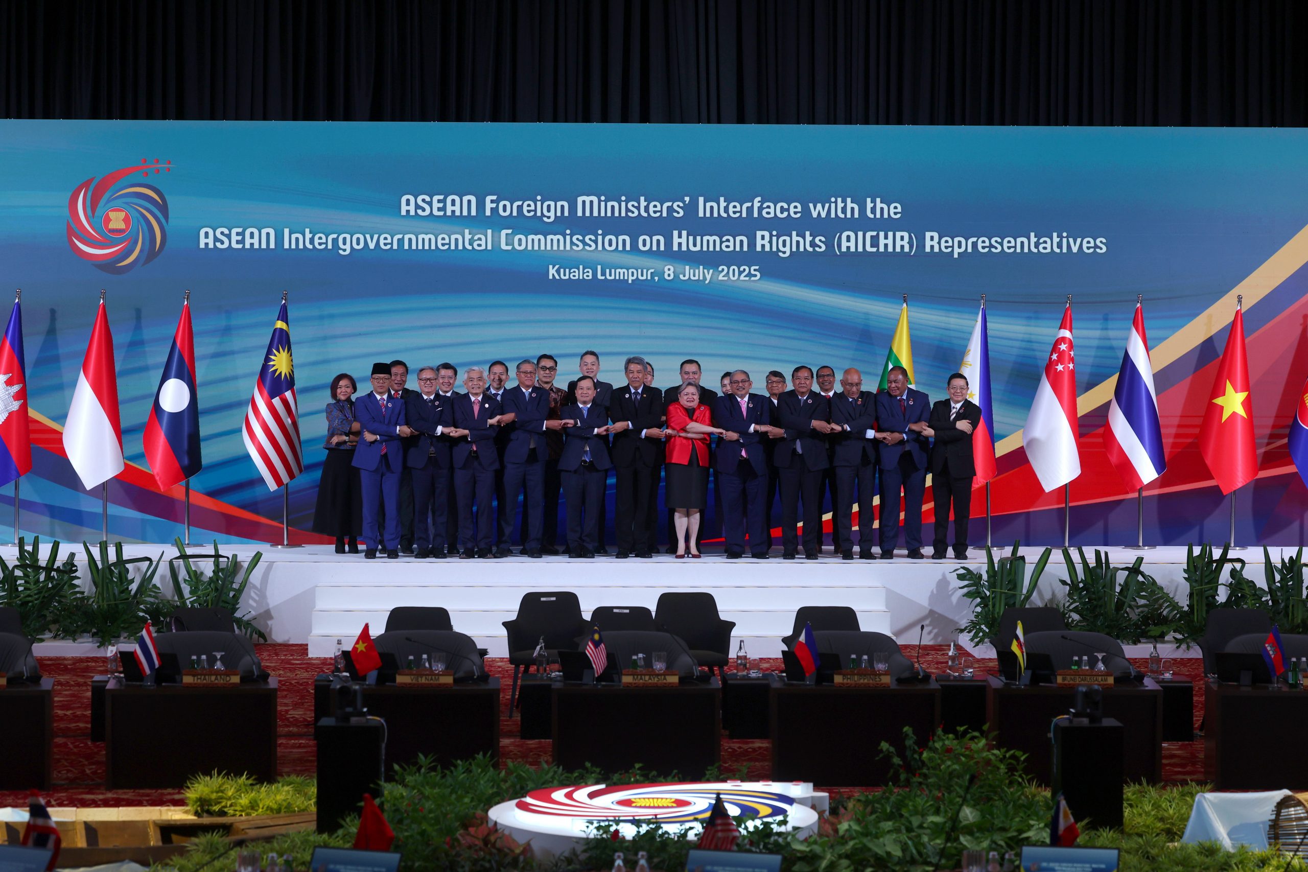Secretary-General of ASEAN joins ASEAN Foreign Ministers in an ...