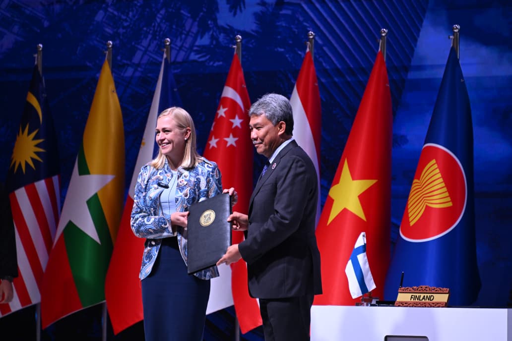 Secretary-General of ASEAN Attends the Signing Ceremony of the ...
