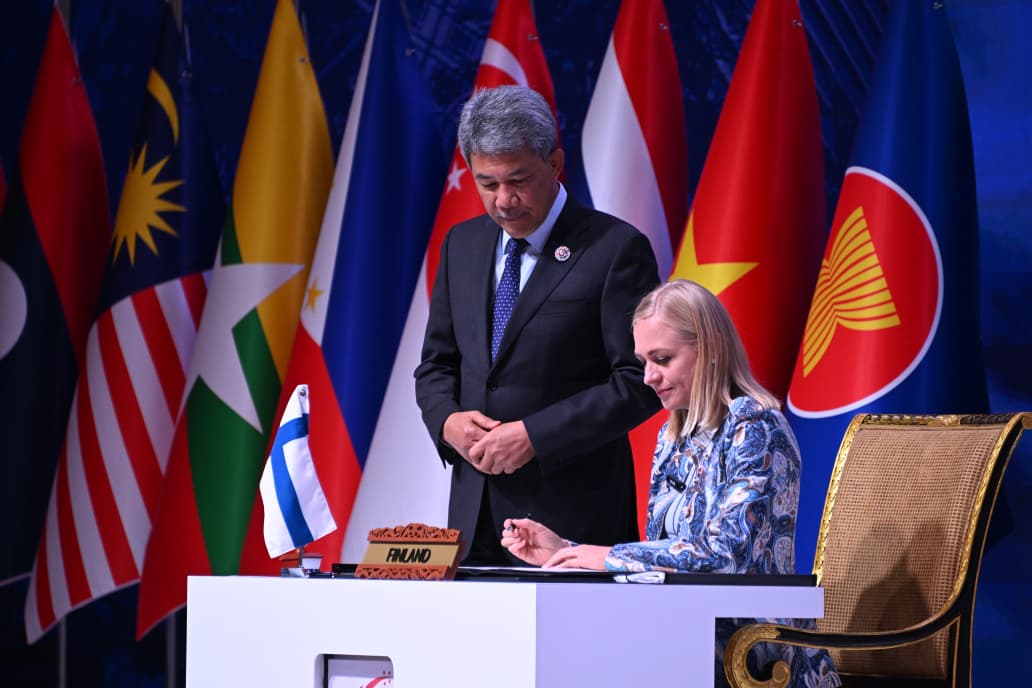 Secretary-General of ASEAN Attends the Signing Ceremony of the ...