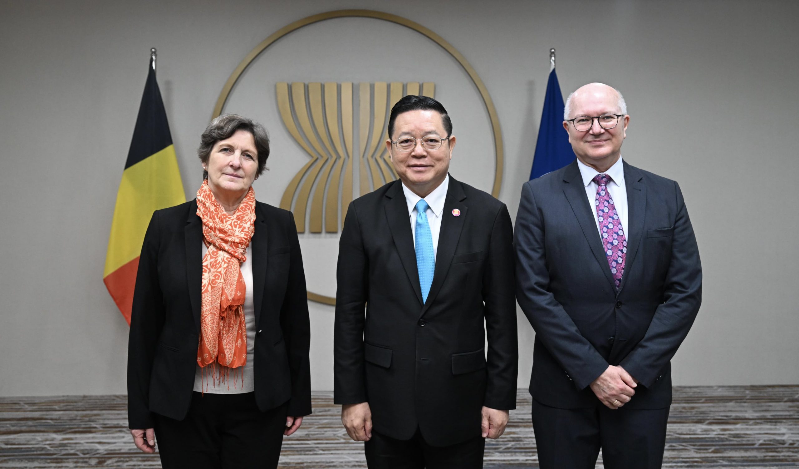 Secretary-General of ASEAN receives Director-General of the Ministry of ...