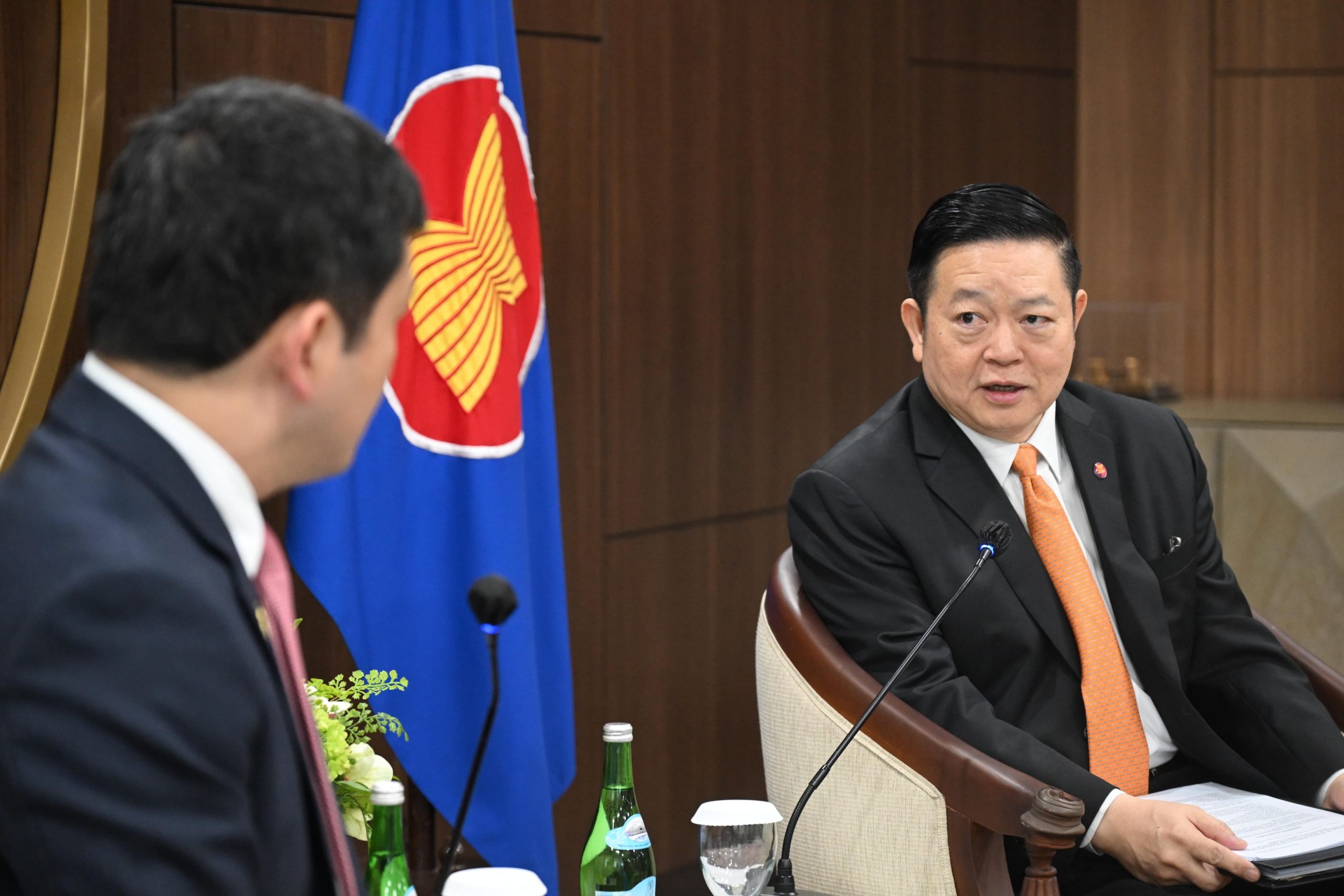 Ambassador of the United States of America to ASEAN Presents Letter of ...