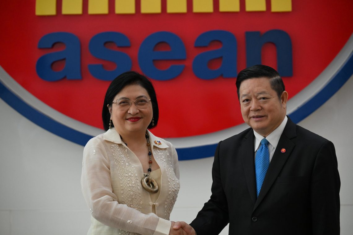 Outgoing Permanent Representative of the Philippines to ASEAN bids ...