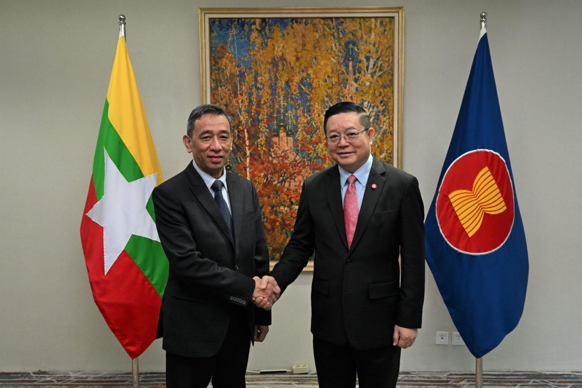 Secretary-General of ASEAN meets with the Permanent Representative of ...