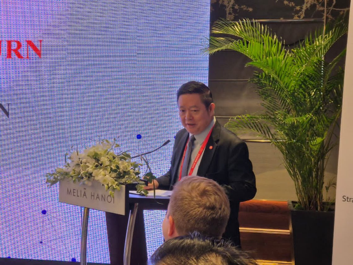 Secretary-General of ASEAN delivers a keynote address at the ADGMIN ...